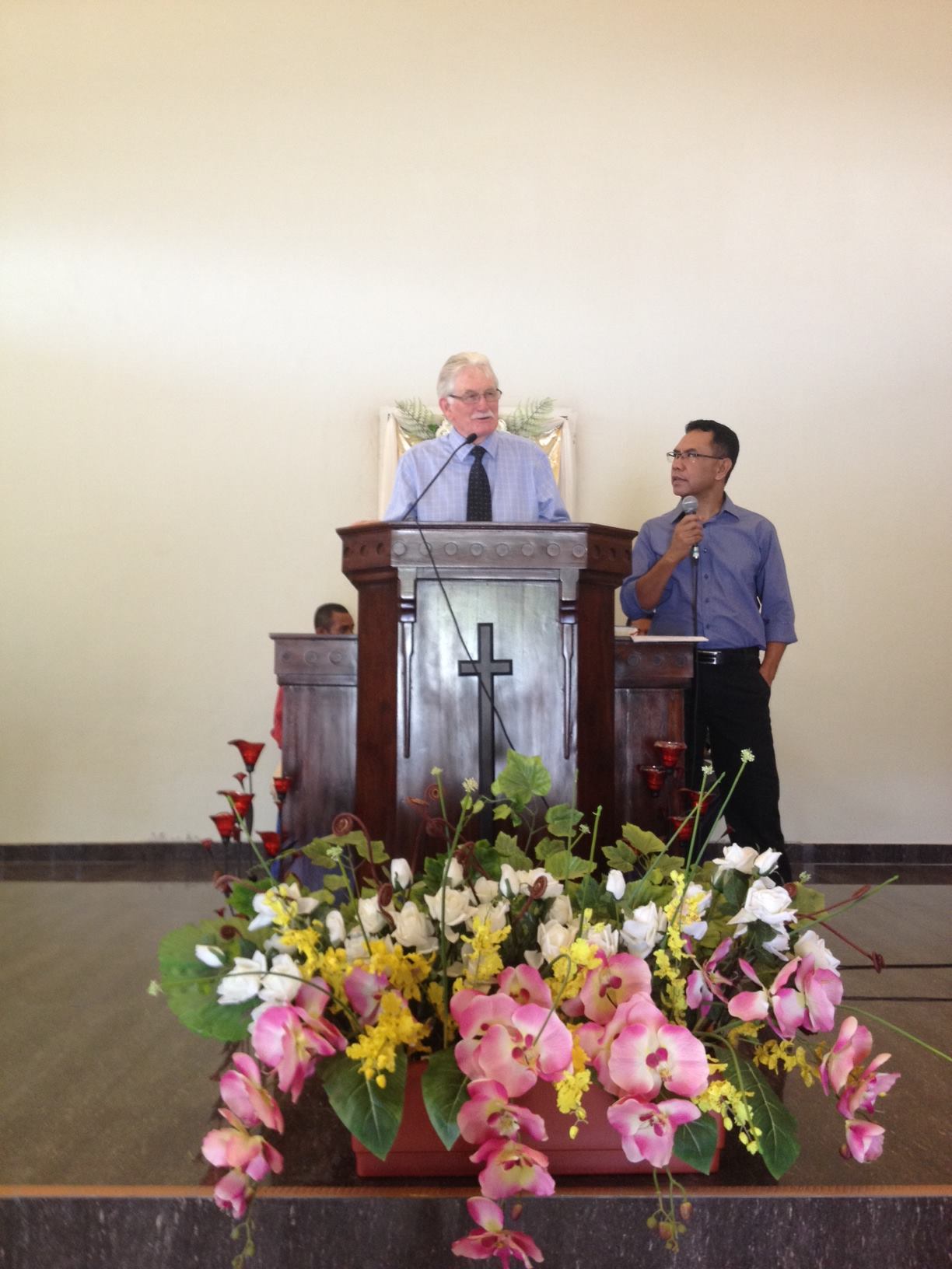 Robert Benn Worshipping With The Dili Evangelical Presbyterian Church ...